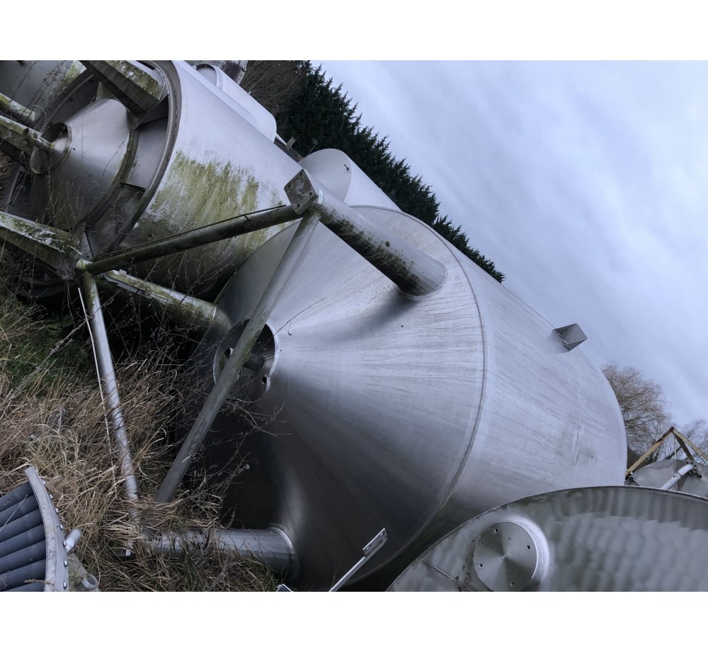 cuve inox 4000L GOAVEC Cuves inox isolée